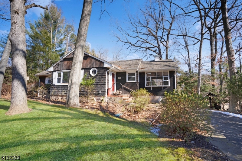 Century 21 Gold Properties Realty Inc.